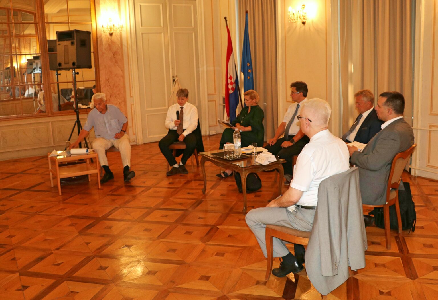 Okrugli stol “Položaj pravosuđa u trodiobi vlasti u RH i njegova ...